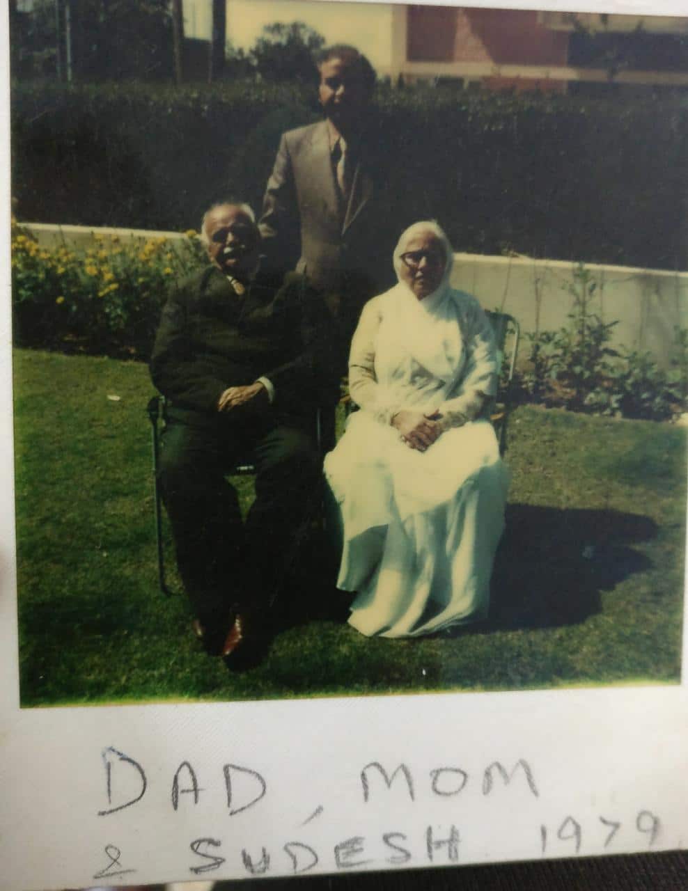 Bauji's red file - Museum of Material Memory