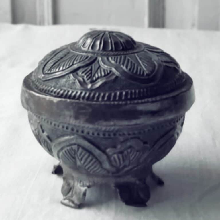 Vintage Dusting Powder Boxes in the Family - Museum of Material Memory