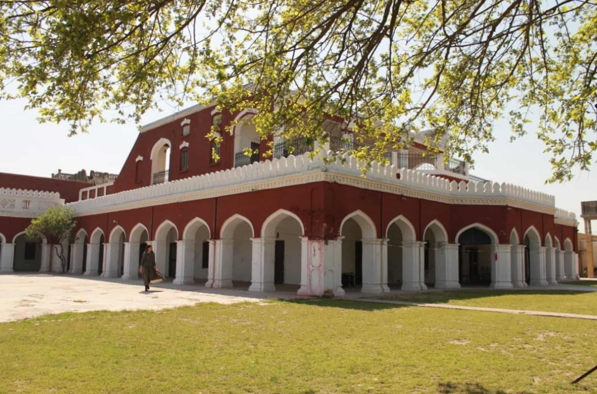 The life and times of Malik Zaman Mehdi Khan - Museum of Material Memory