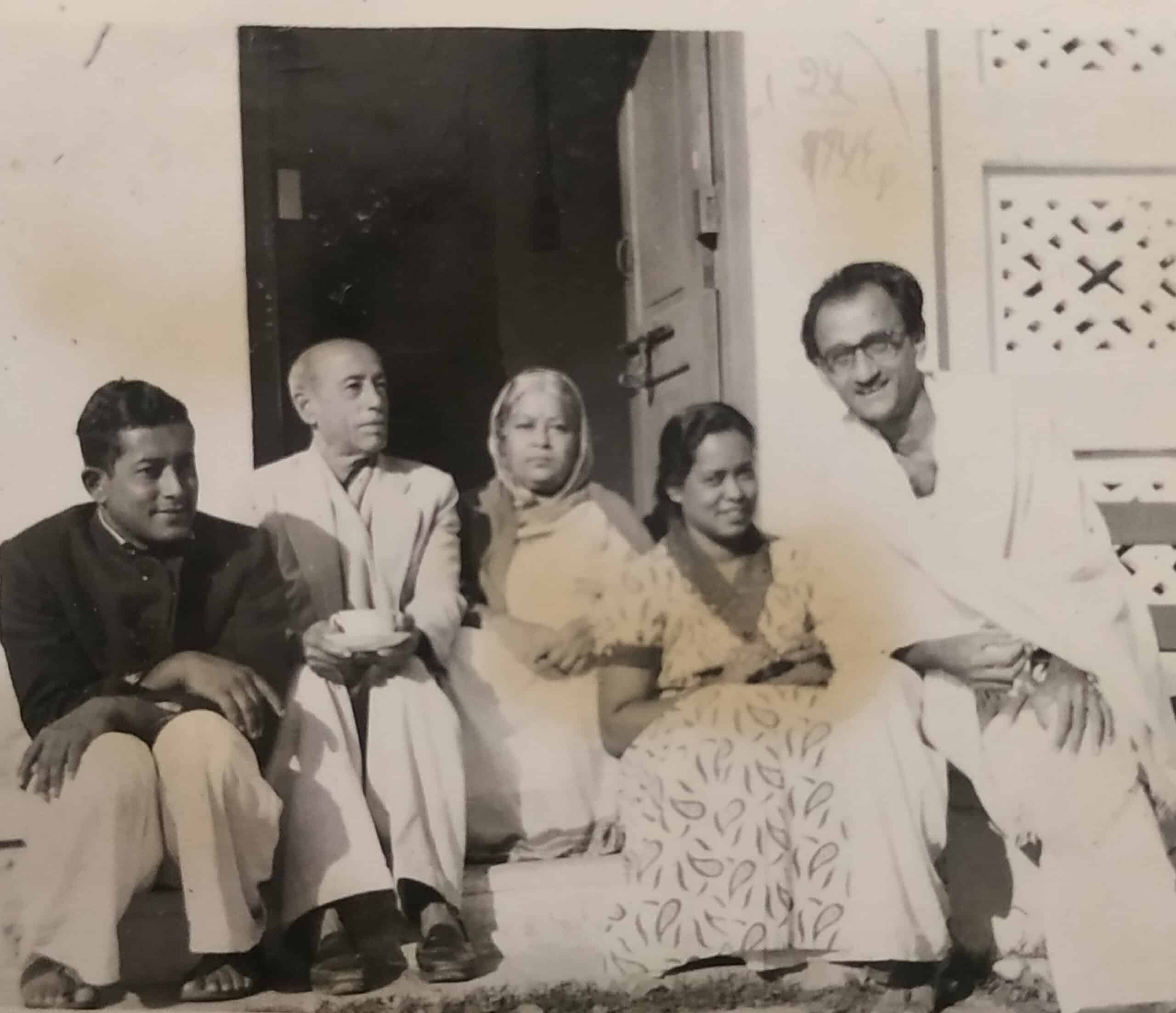 A dining table for the generations - Museum of Material Memory